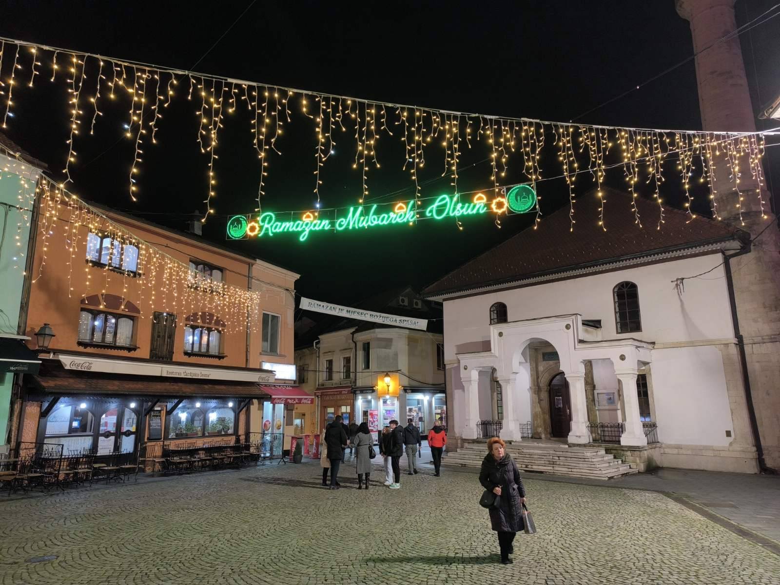 Nastupa mjesec ramazan: Večeras prva teravija, u četvrtak prvi dan ...